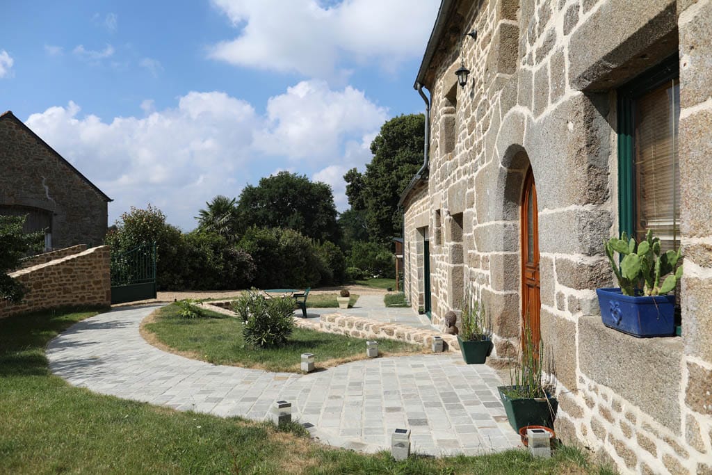 Allée en pavé : la solution idéale pour un jardin soigné - L'Univers ...