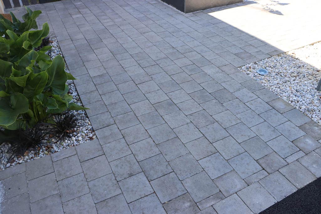 Allée en pavé : la solution idéale pour un jardin soigné - L'Univers ...