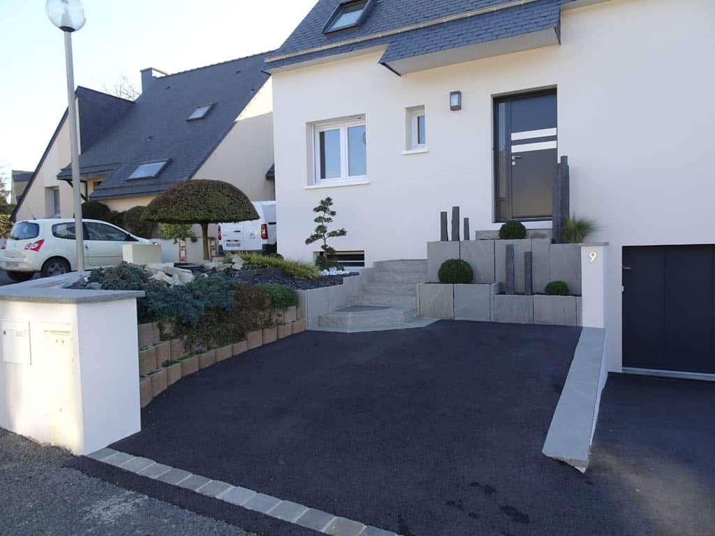 Cour en enrobé | L'Univers des Jardins